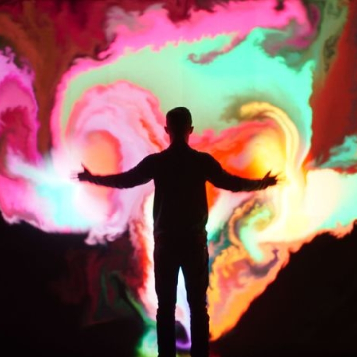 Interactive Dance Mirror| Interactive Dancer | Real-time Motion tracking